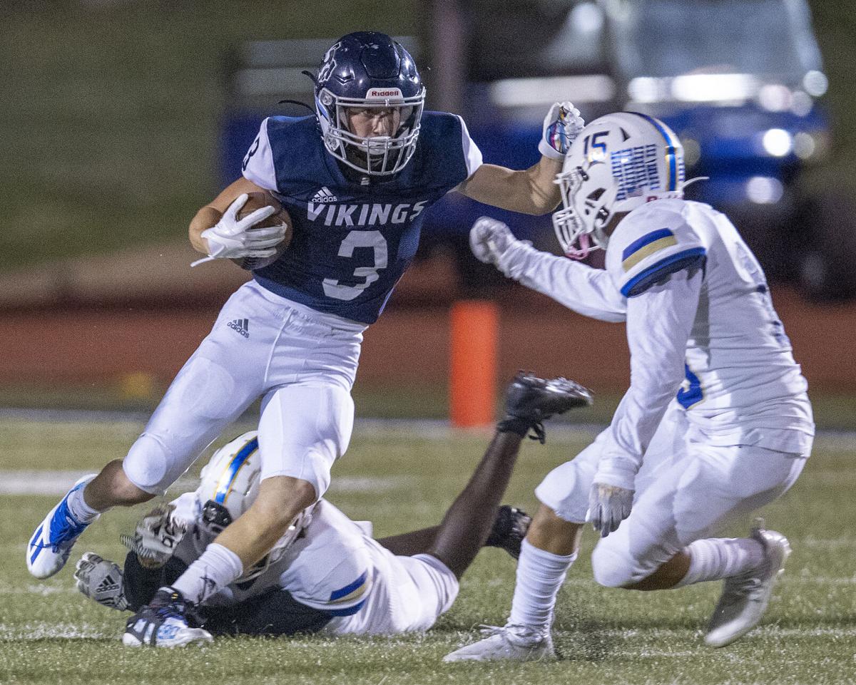 Bryan WR Hunter Vivaldi signs with Texas A&M
