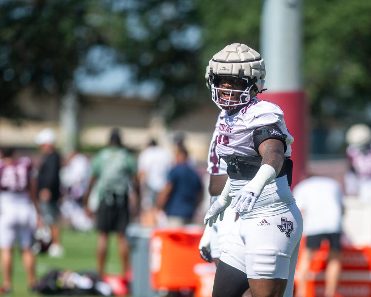 Bryan community eager to watch Nic Scourton at TAMU