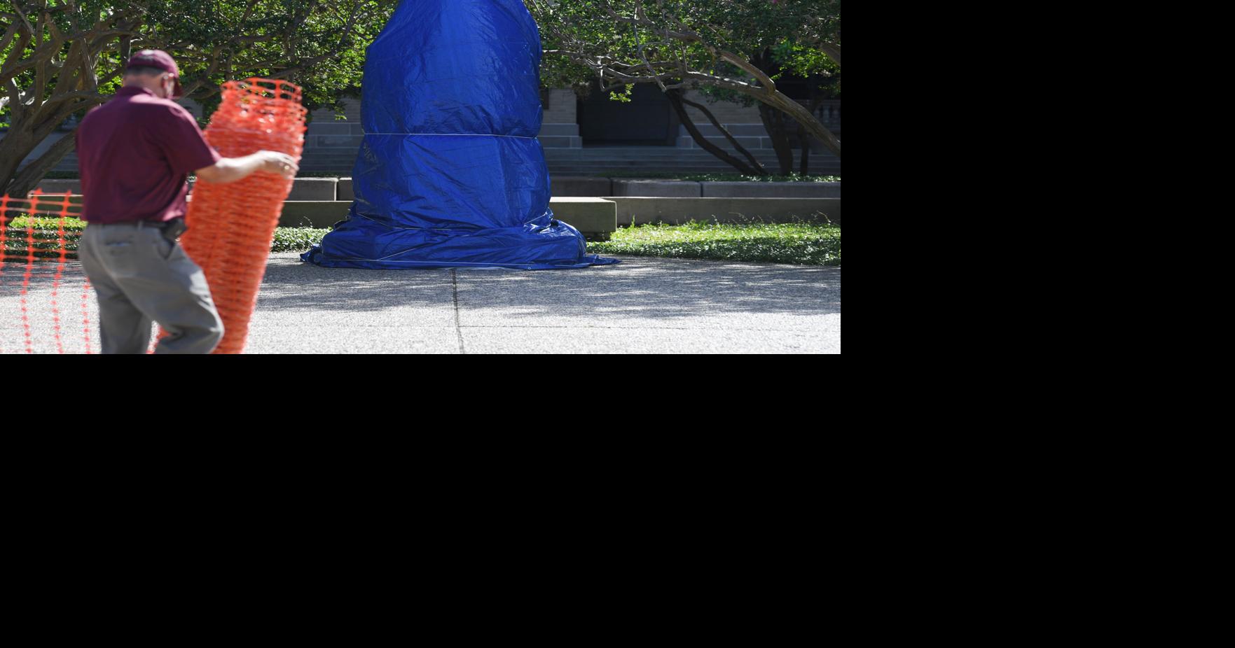 Sul Ross statue vandalized as debate rages about monument's place at ...