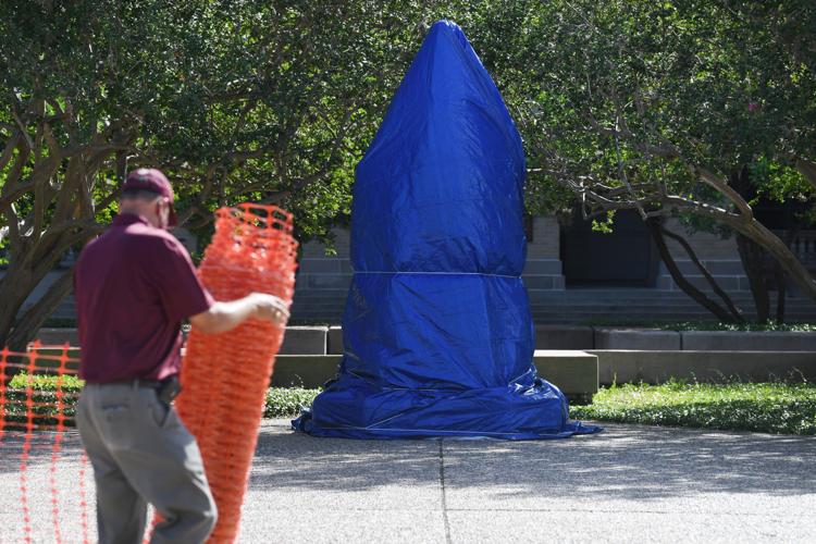 Sul Ross statue vandalized as debate rages about monument's place at ...