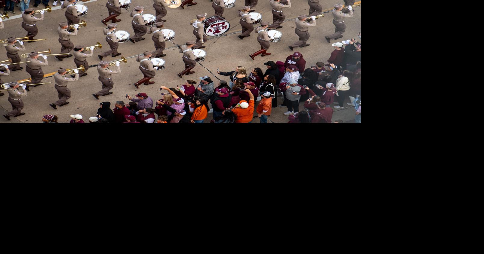 Time-lapse of Aggie Band's halftime show vs. Texas