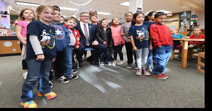 Bryan Mayor Andrew Nelson talks government with Bonham Elementary first ...