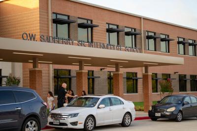 Sadberry Intermediate School opens in Bryan
