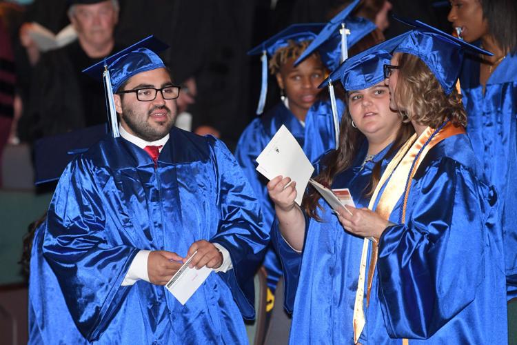 Nearly 900 students receive degrees at Blinn College spring commencement