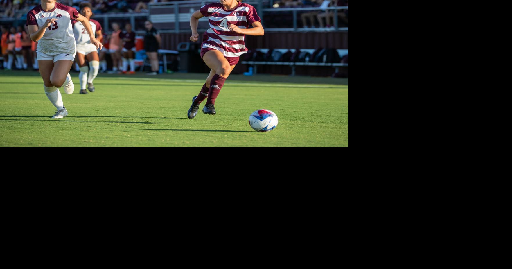 Texas A&M soccer starts season with recently uncommon senior-heavy squad