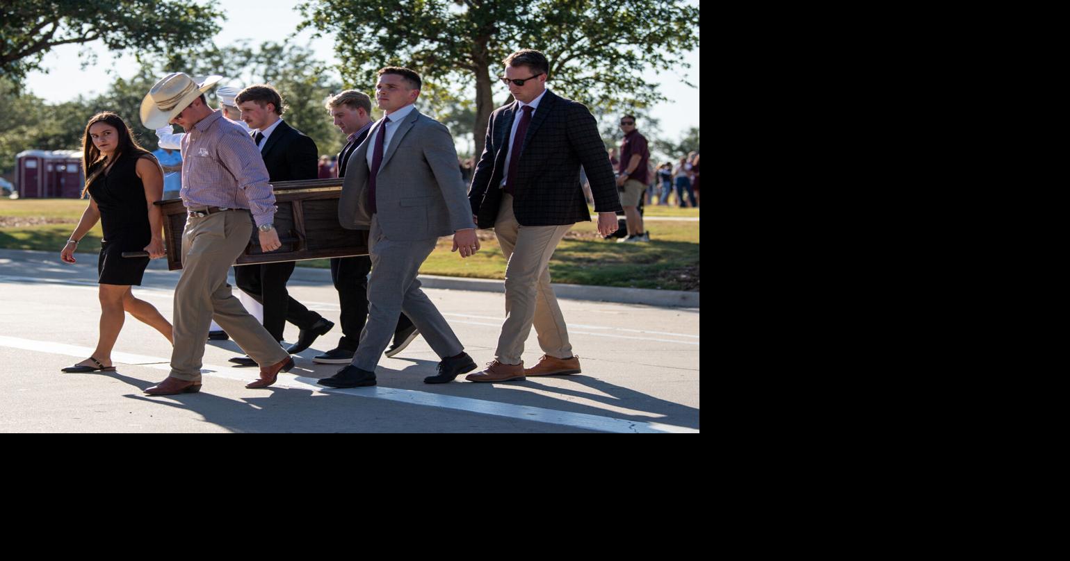Photos: Reveille IX Funeral