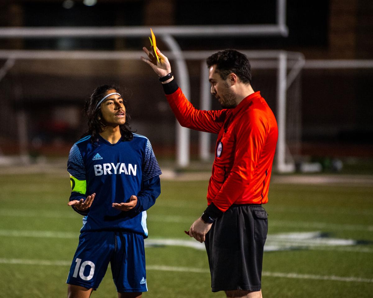 Bryan boys soccer unable to keep up in loss to Pflugerville Weiss