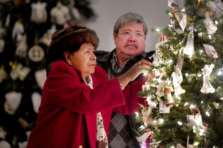 Annual Tree of Angels ceremony pays tribute to victims of violent crime