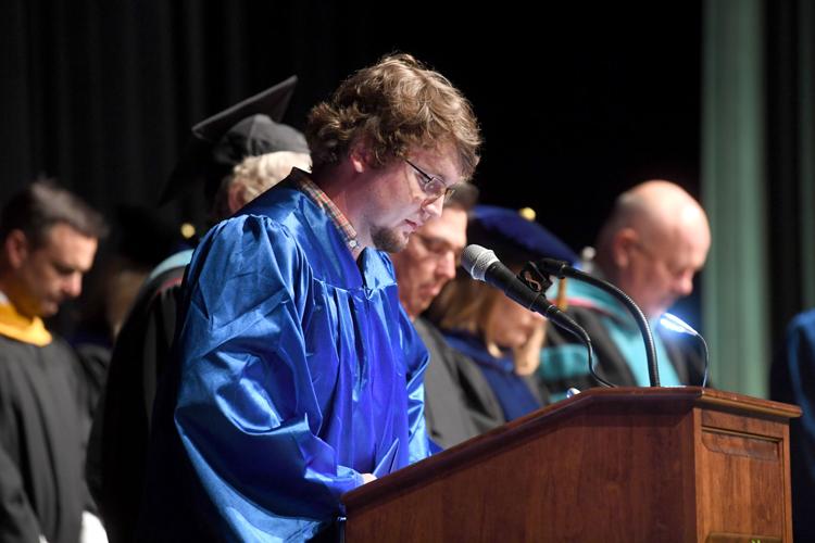 Nearly 900 students receive degrees at Blinn College spring commencement