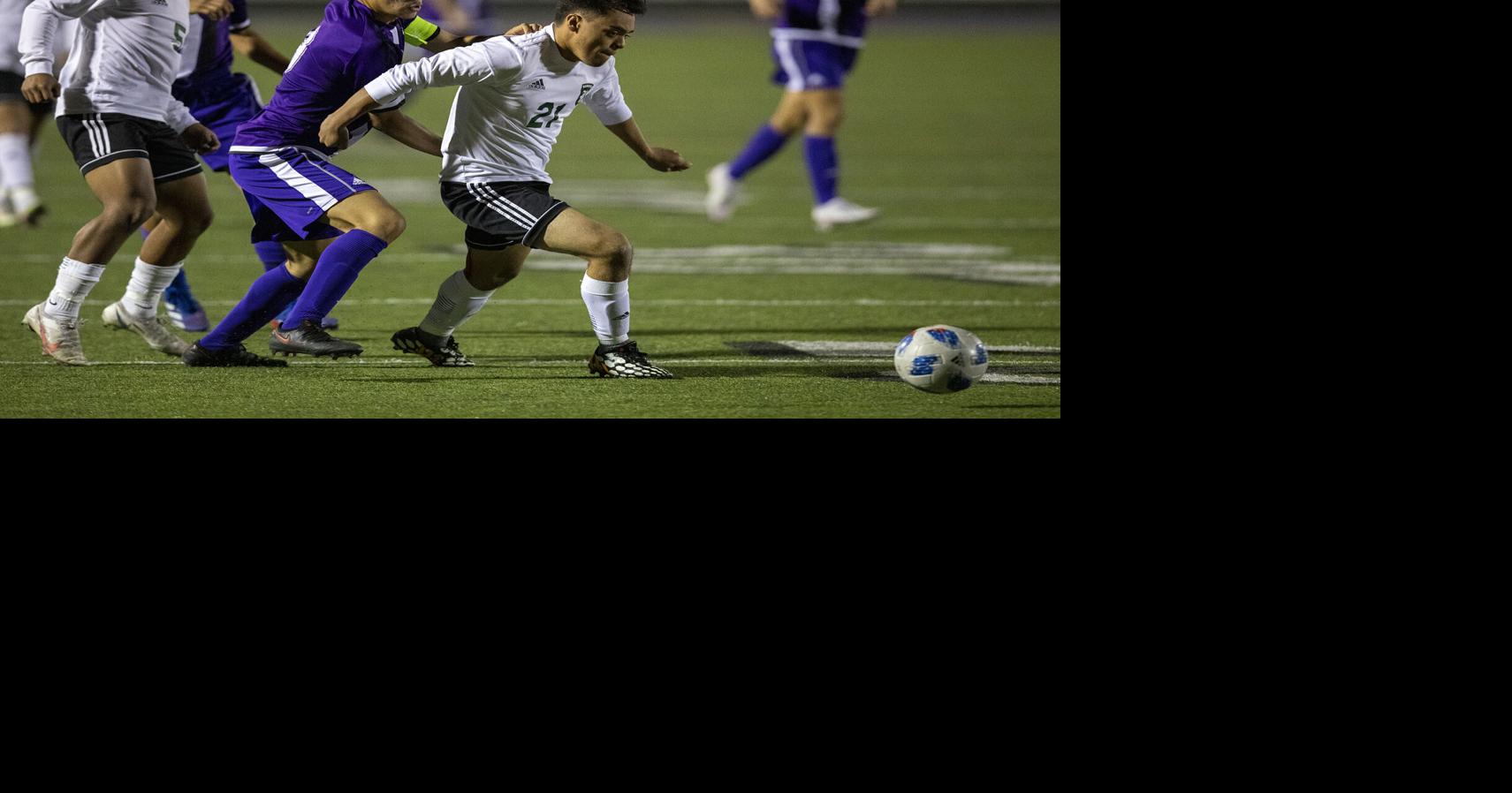 College Station, Rudder boys soccer teams play to 1-1 tie