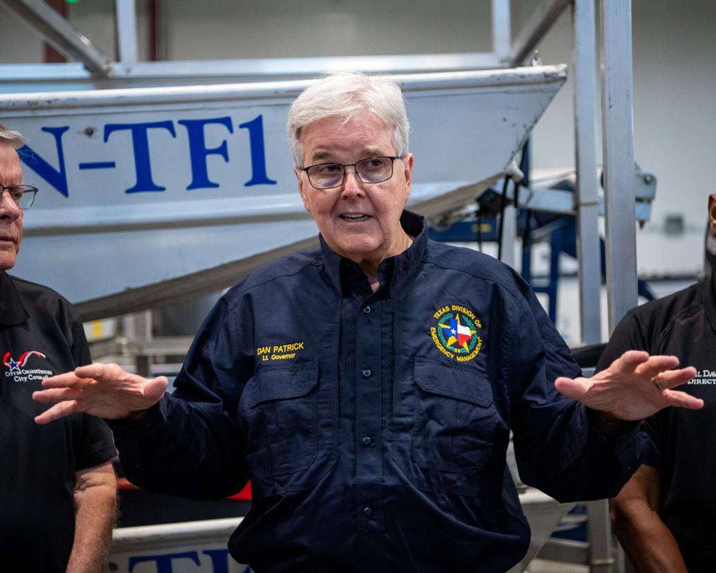 Dan Patrick visits TDEM Regional HQ at RELLIS