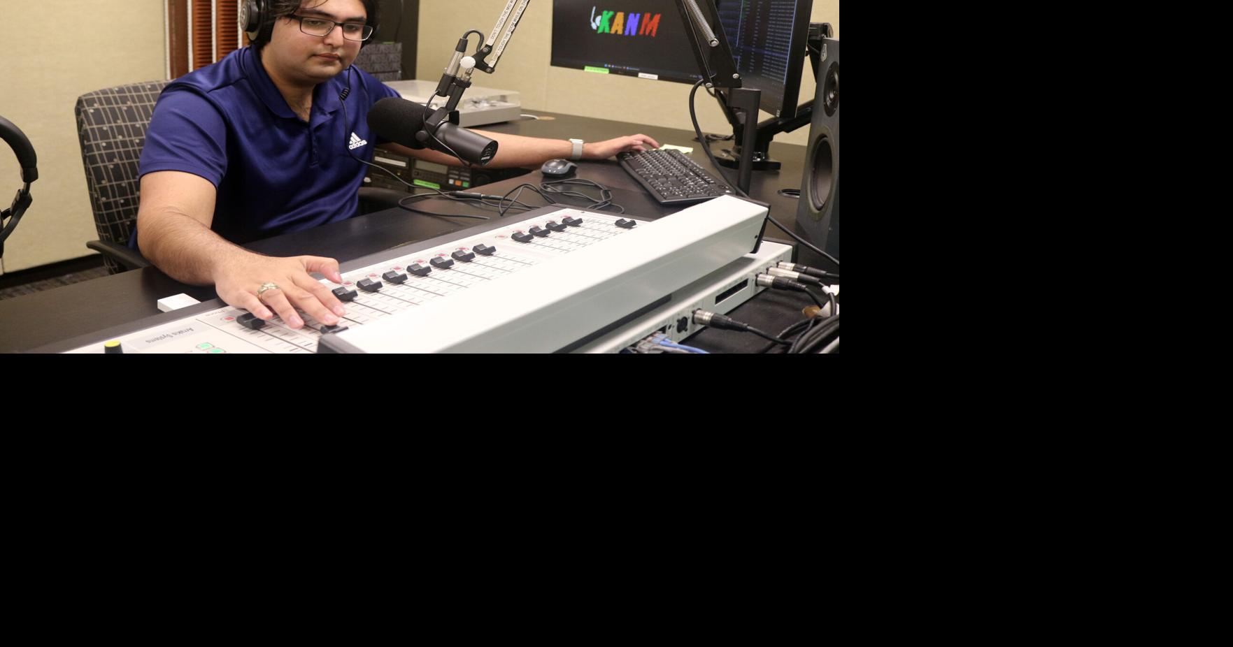 Student radio station eyes FM broadcast