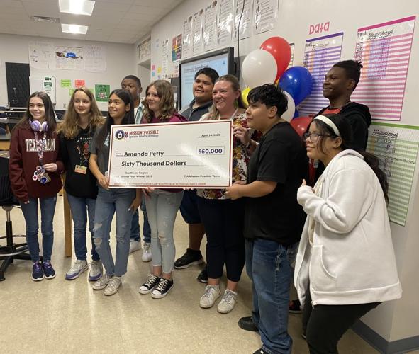 Davila Middle School science teacher awarded $60K from CIA technology ...