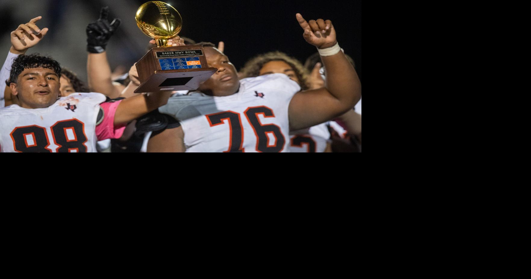 Somerville wins first game of the season by beating rival Snook in overtime
