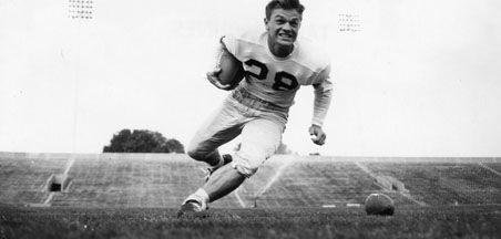Aggie football great and NFL Hall of Famer Yale Lary dies at age 86