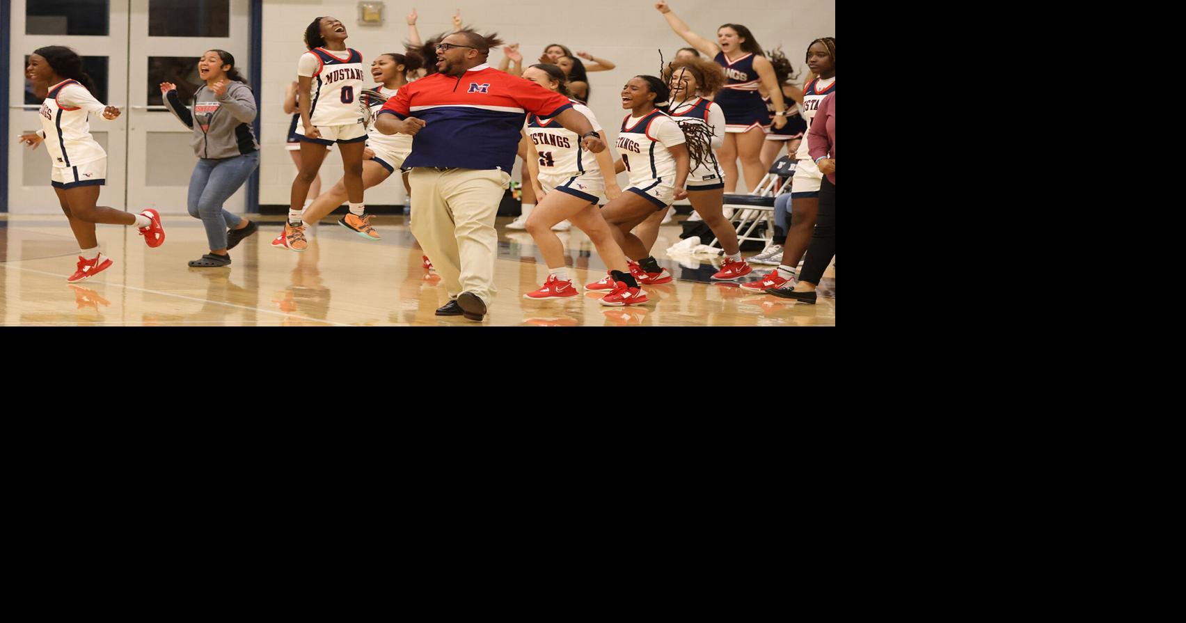 Madisonville's Makayla Ford steps up to lead Lady Mustangs into ...