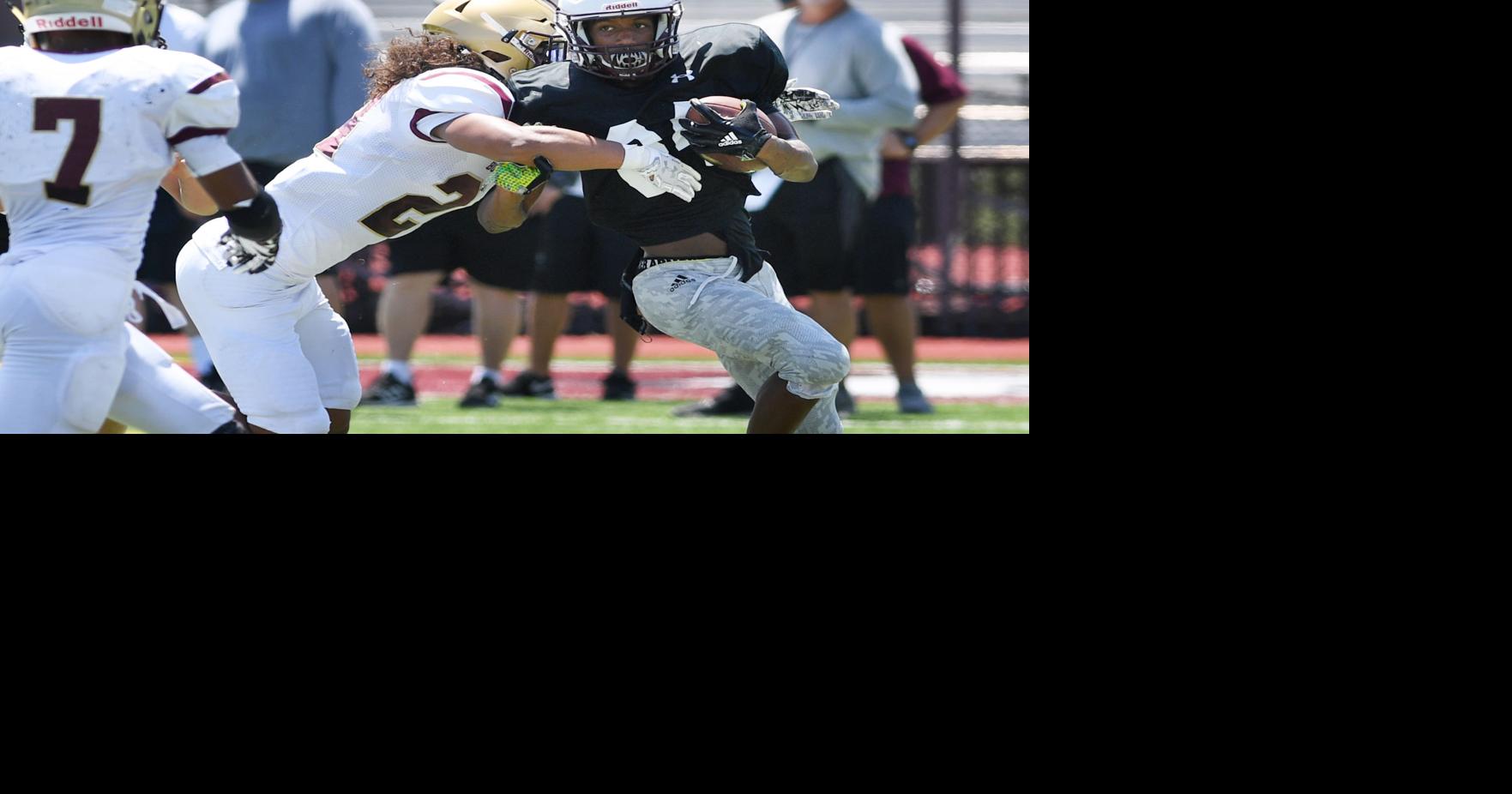 A&M Consolidated football team has up-and-down first scrimmage