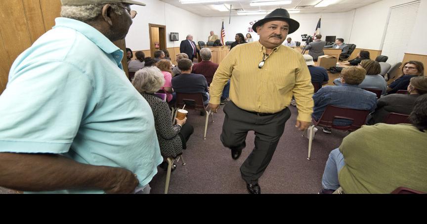 Hearne City Council deadlocks on mayor's role