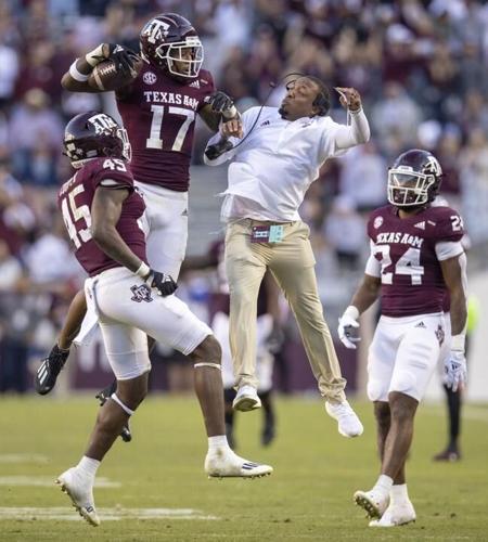 Texas A&M junior CB Jones opts for the NFL