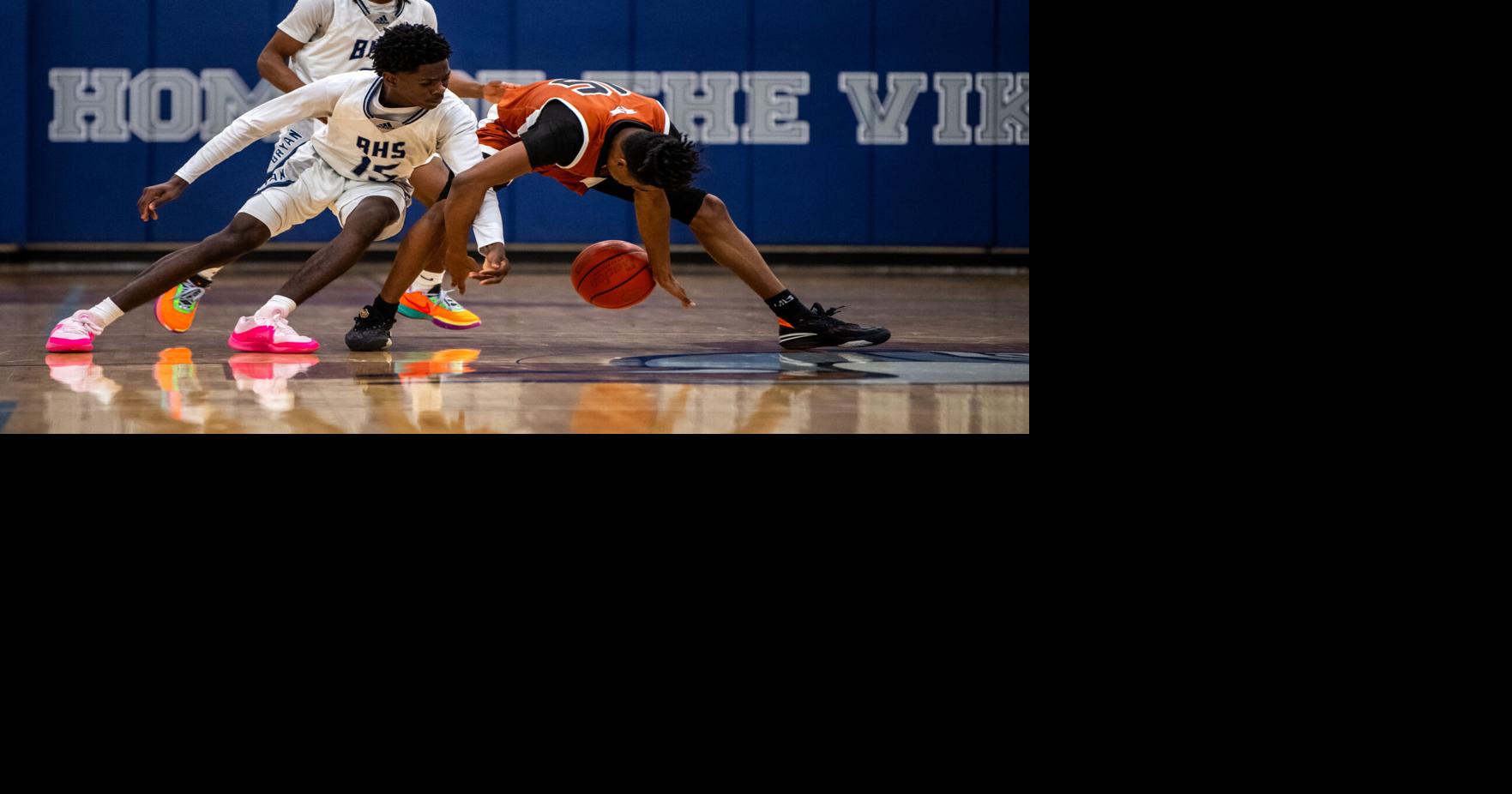 011024-bcs-sports-HSBasketball-035.JPG
