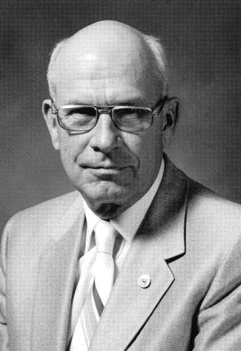 Former Texas A&M professor, interim president Samson dies at 92