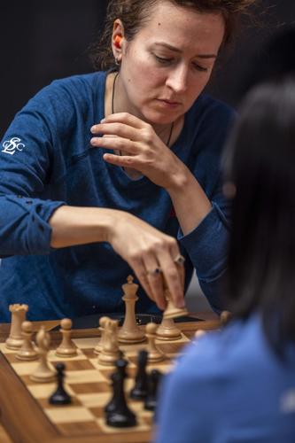 14-year-old chess prodigy wins elite tournament