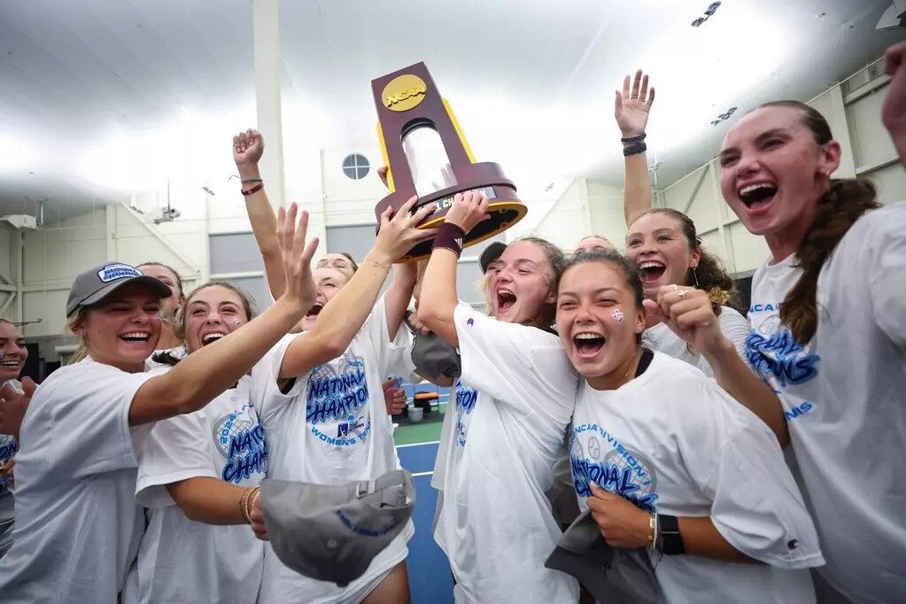 Aggie women netters crash Top 10 with national title