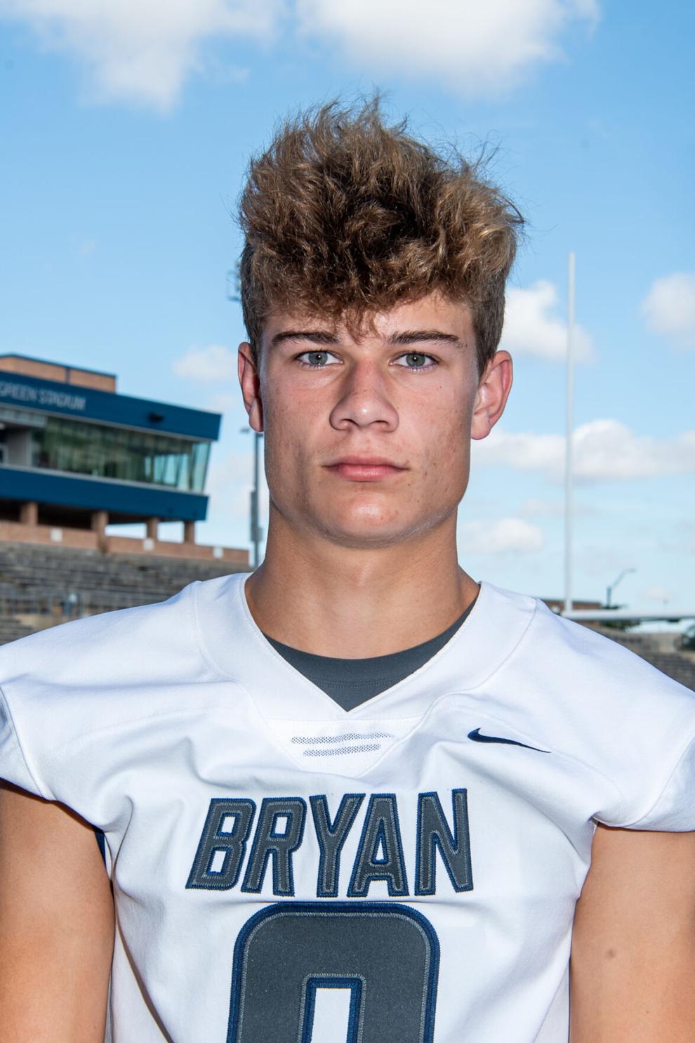 Mason Rice enjoying healthy run as senior with Bryan football team
