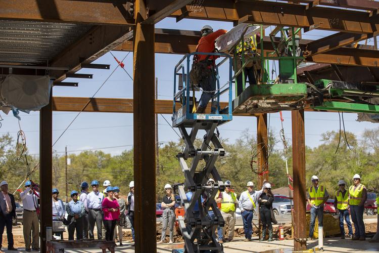 Sadberry Intermediate School holds ceremony in Bryan