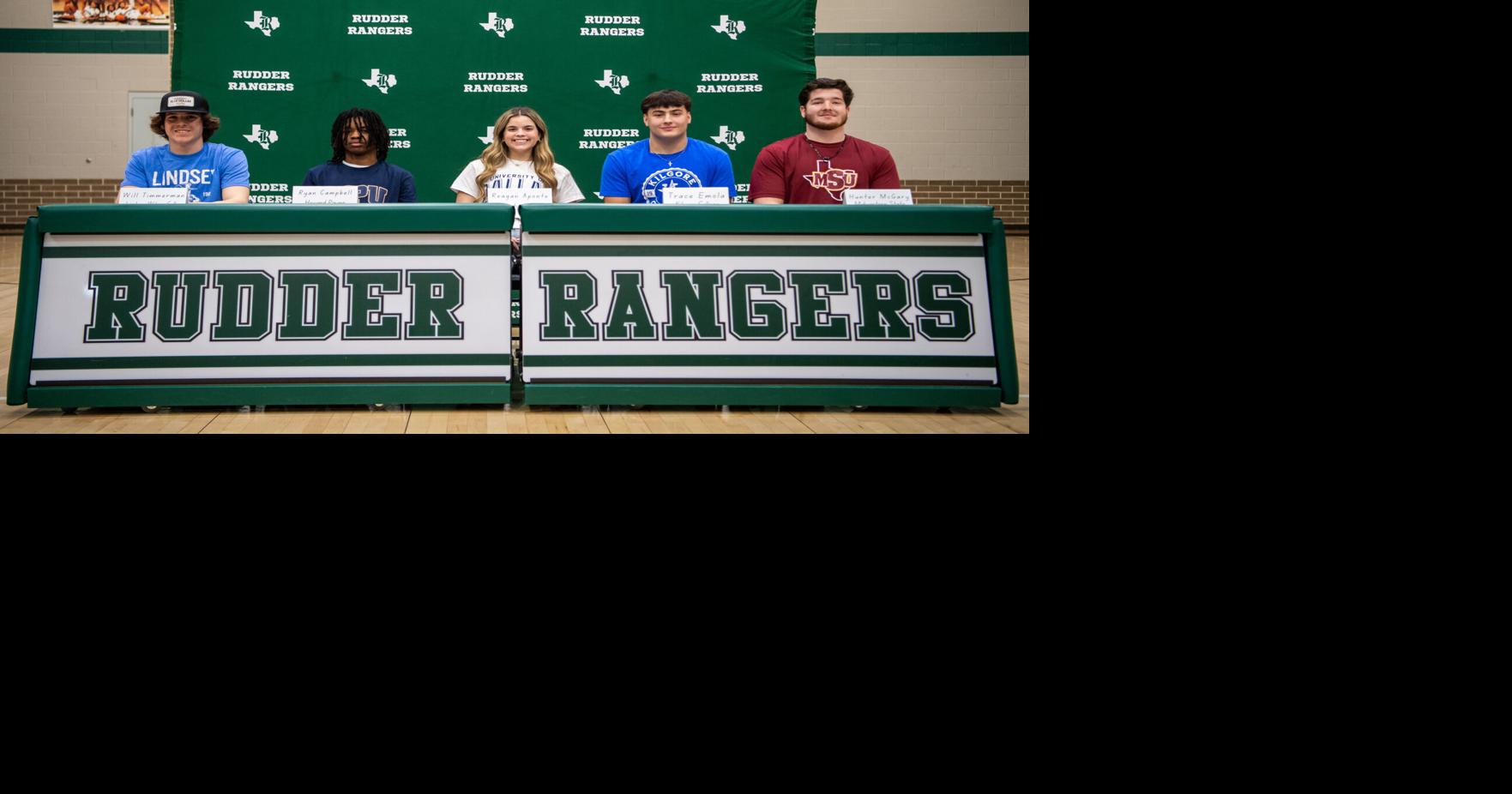 020824-bcs-sports-SigningDay-002.JPG