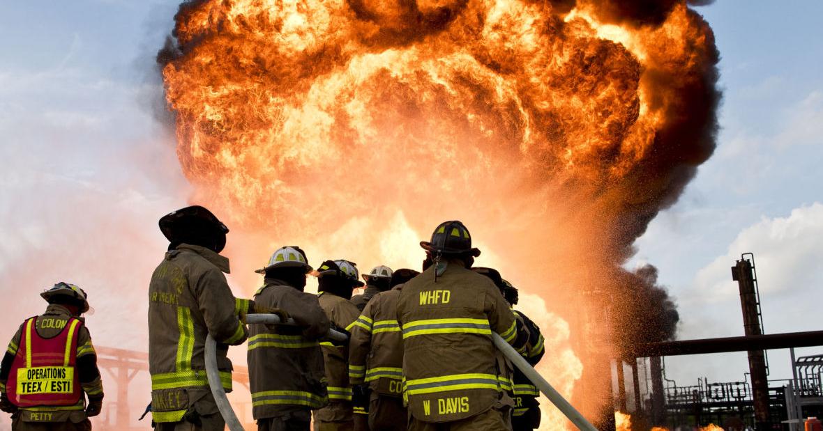 TEEX public firefighting demonstration