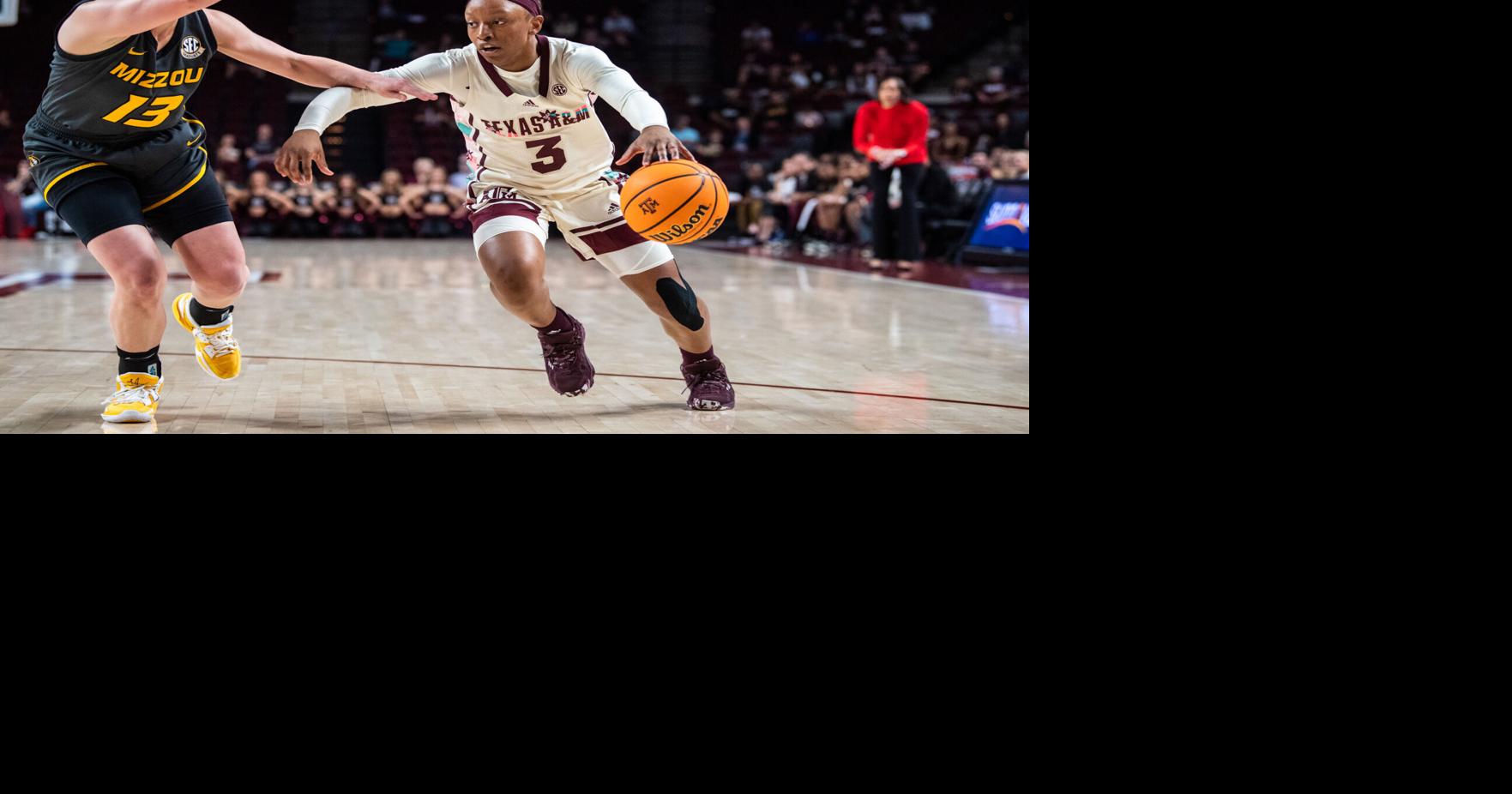 Texas A&M's Hylton will play for Canada