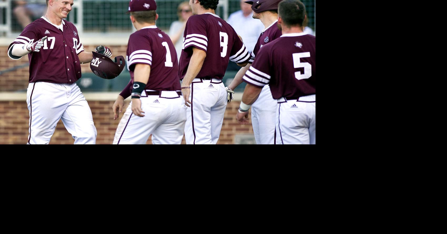 No. 17 Aggie baseball team stays hot with win over Huskies