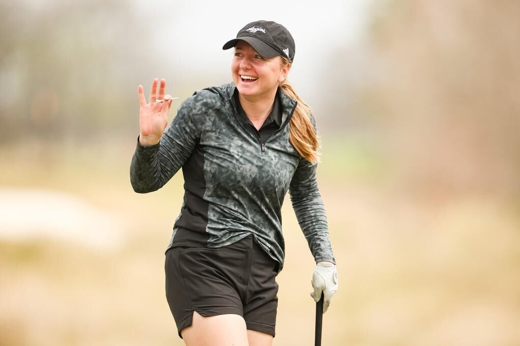 Cernousek leads A&M into first-place tie
