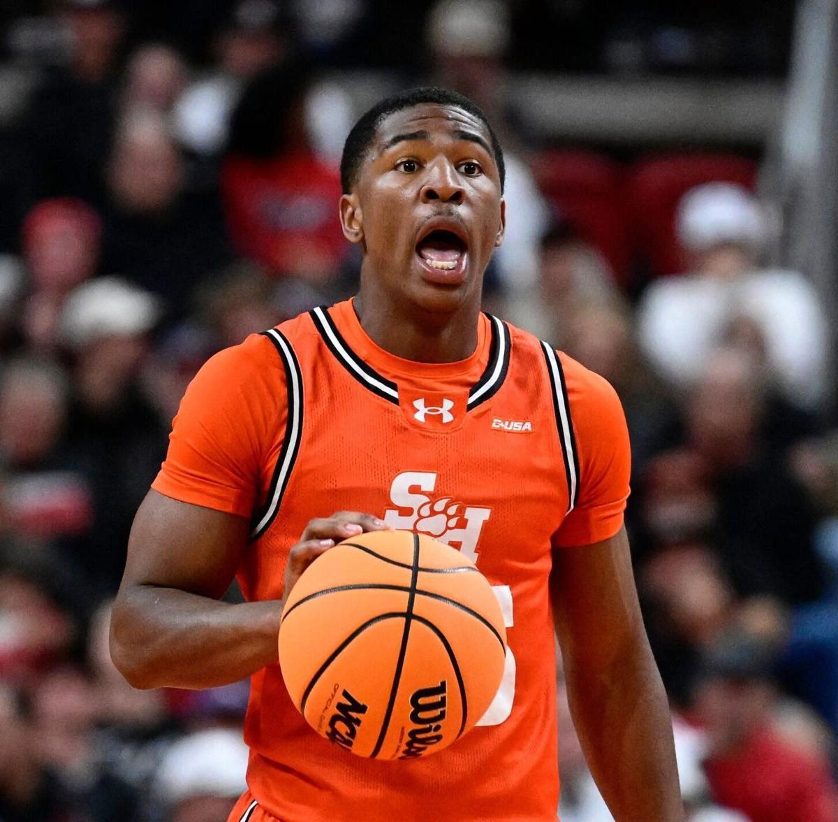Sam Houston's Walker takes advantage of opportunity