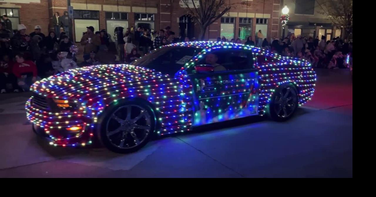 Christmas arrives with the Downtown Bryan Holiday Lighted Stroll and Parade