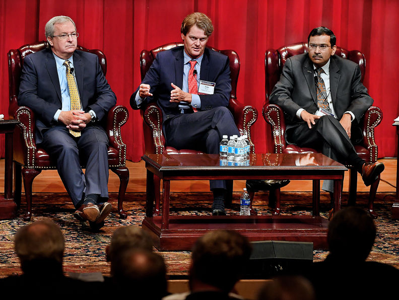 Symposium brings experts to Texas A&M to discuss infrastructure issues