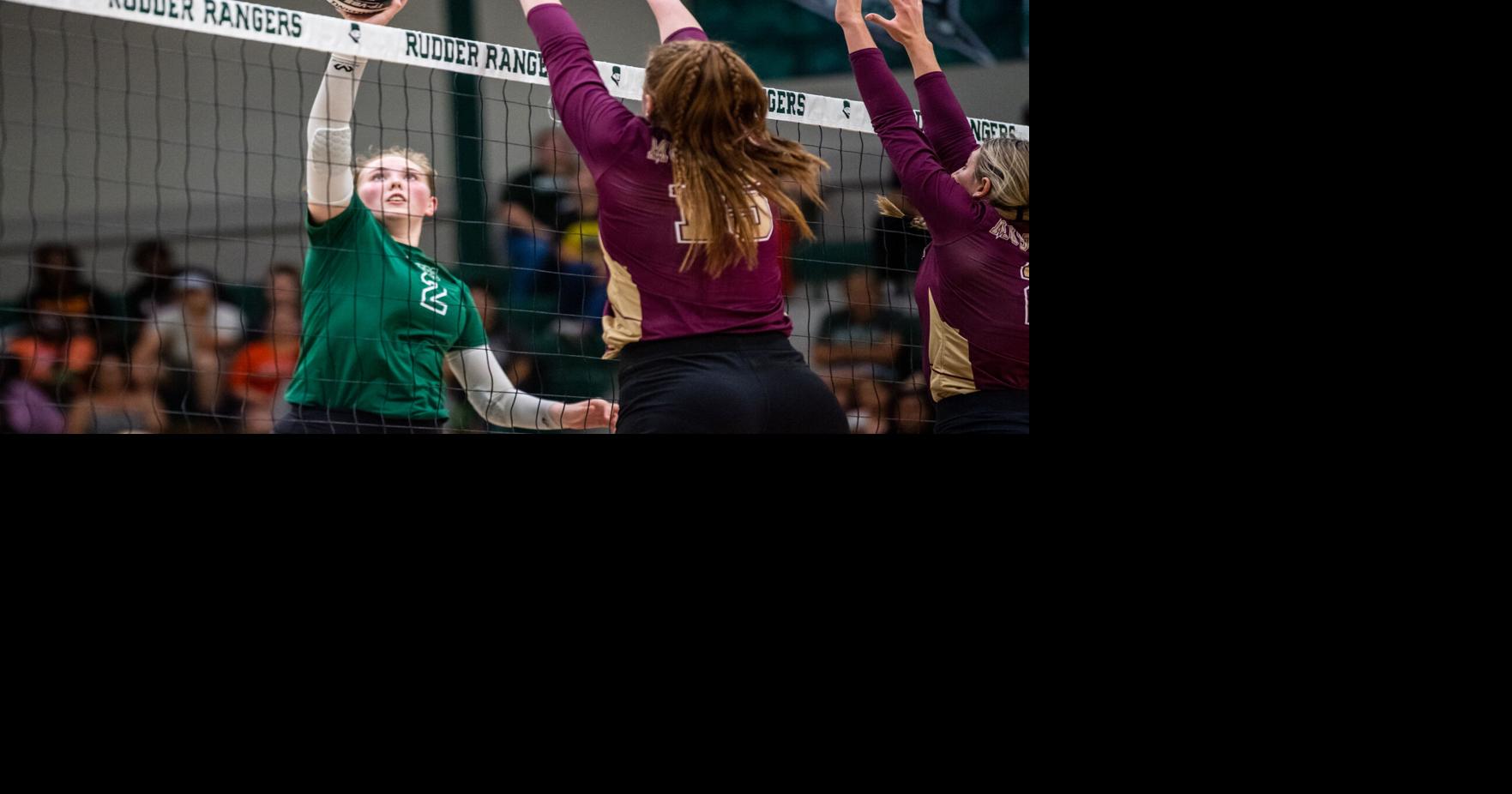 Rudder volleyball team falls in four sets to Magnolia West after hot start