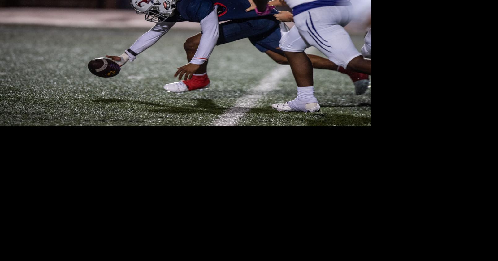 111023-bcs-sports-HSFootball-005.JPG