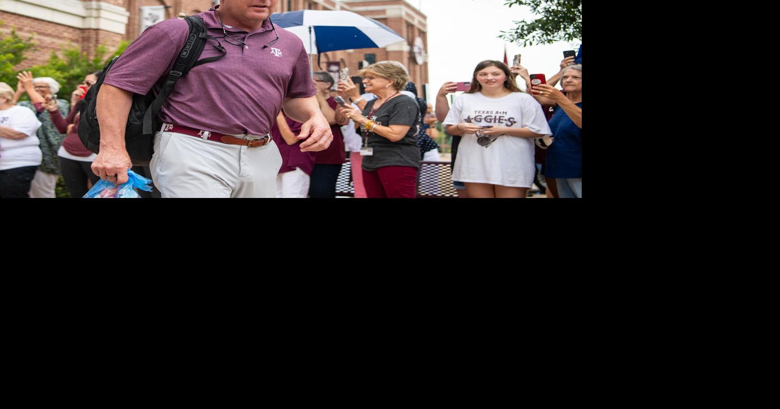 A&M baseball team braces for distractions at CWS