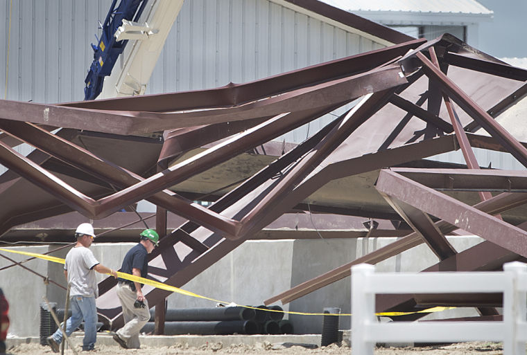 Texas A&M Equine Complex building collapse | News | theeagle.com
