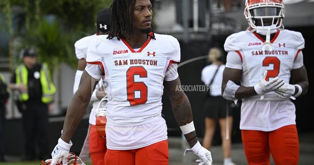 Sam Houston football team beats FIU for 6th win