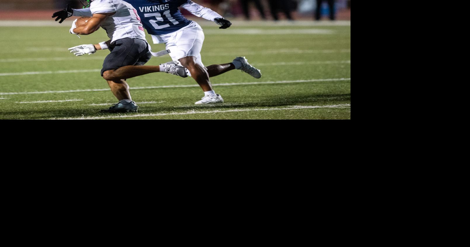 Bryan DB Se'bron Lowery uses 'elite track speed' on gridiron