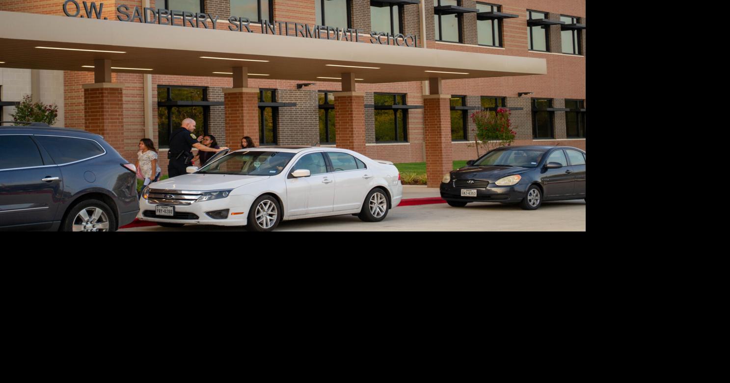 Sadberry Intermediate School opens in Bryan