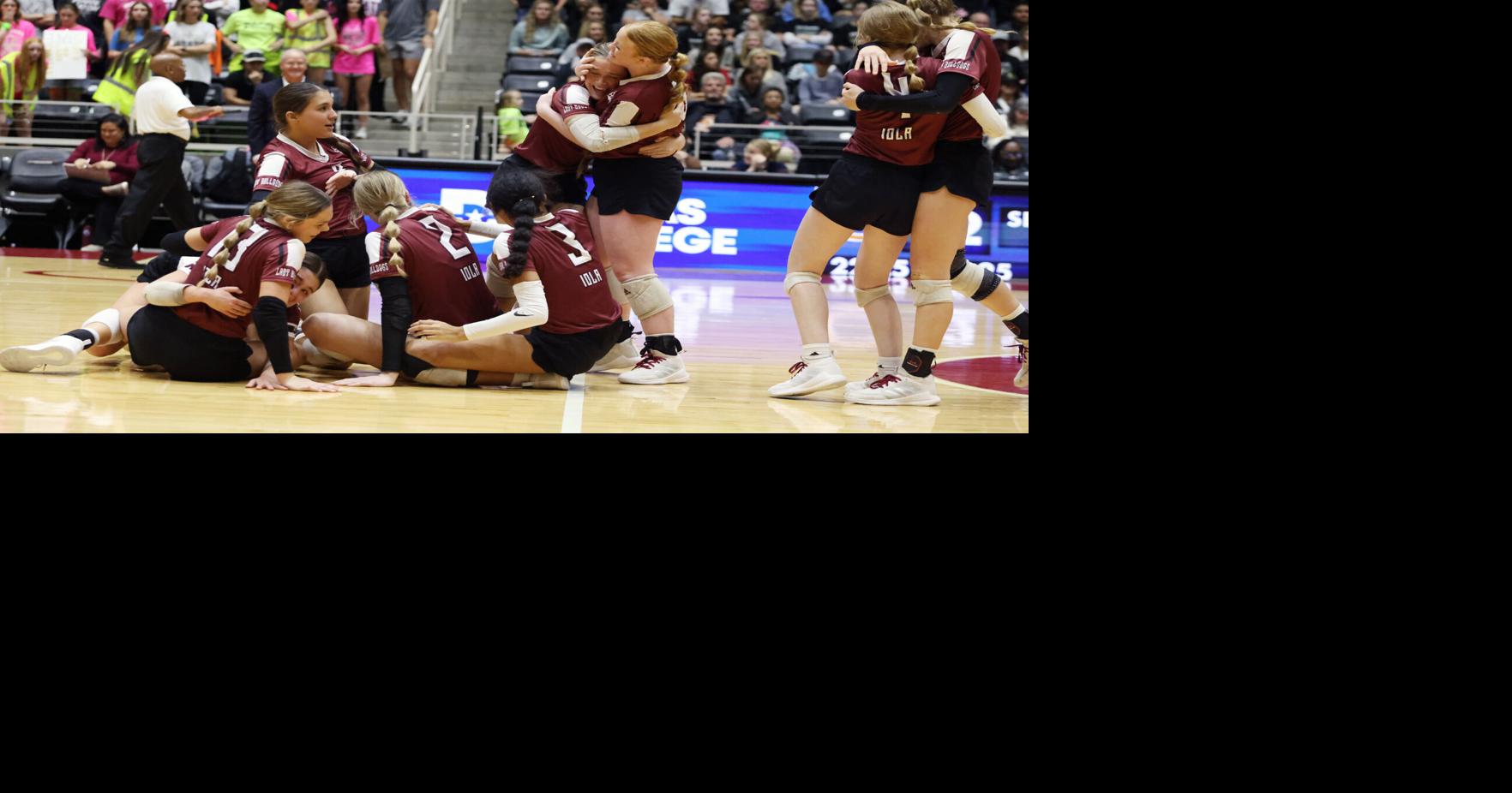 Iola volleyball team wins 2A state title in 4-set dominance over Crawford