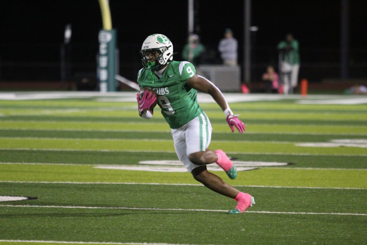 Brenham's JaKoby Dixon does it all in 31-10 win over Rudder
