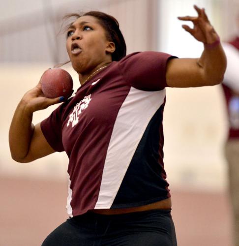 Aggies get fast starts in 400 meters