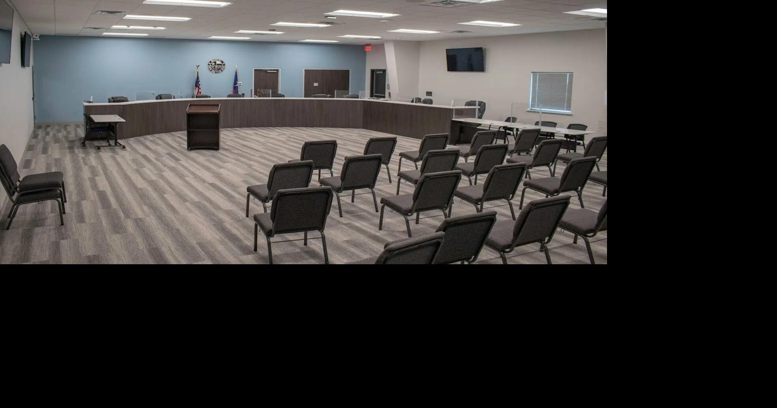 ELECTION Q&A: Albert seeks third term on Manvel council; faces newcomer ...