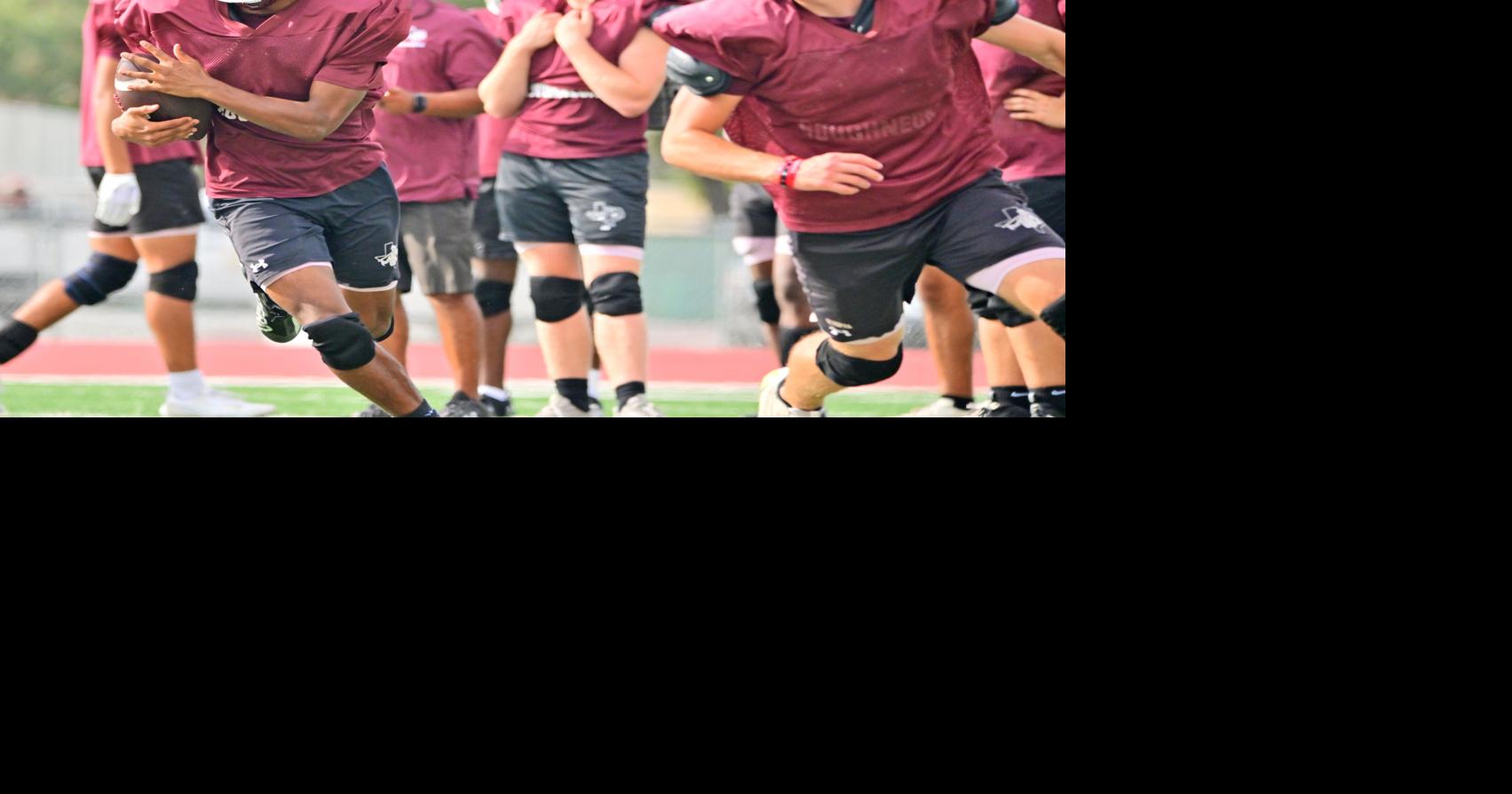 ’Necks playing their best ball entering playoff game against Jasper ...