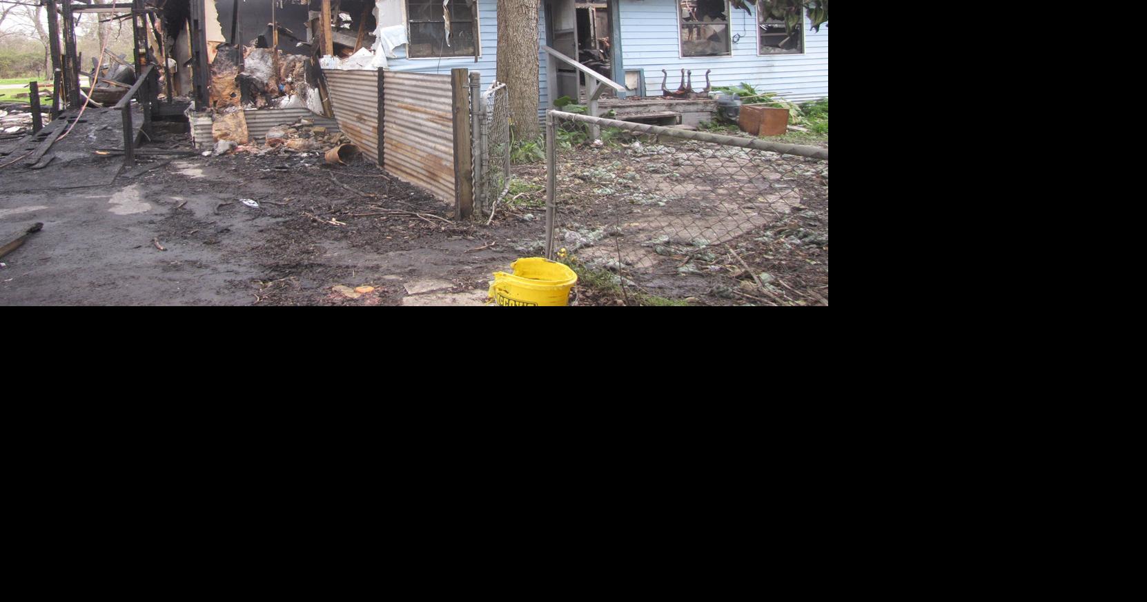 1 house a total loss in Brazoria fire | News | thefacts.com